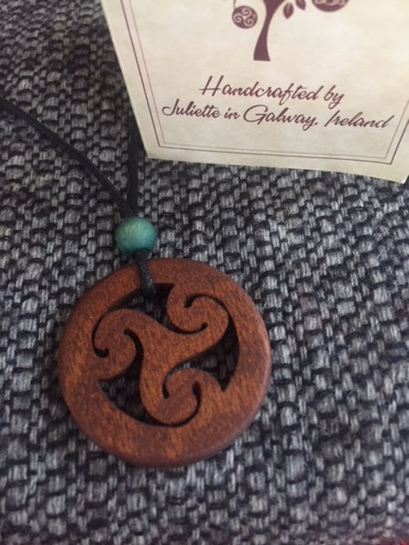 Celtic Trisket Necklace – Nora Nora Irish Imports